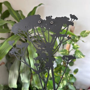 Parsnip Flower Metal Wall Art for Column, Modern Minimalist Floral ...