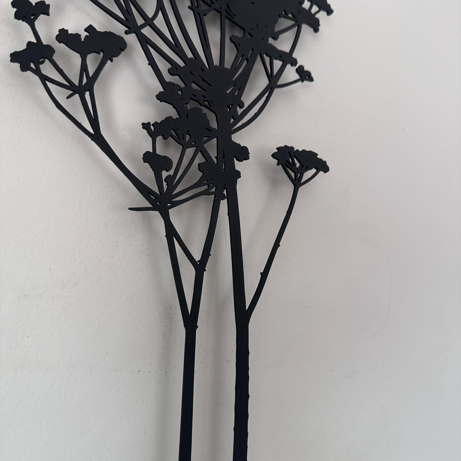 Parsnip Flower Metal Wall Art for Column, Modern Minimalist Floral ...