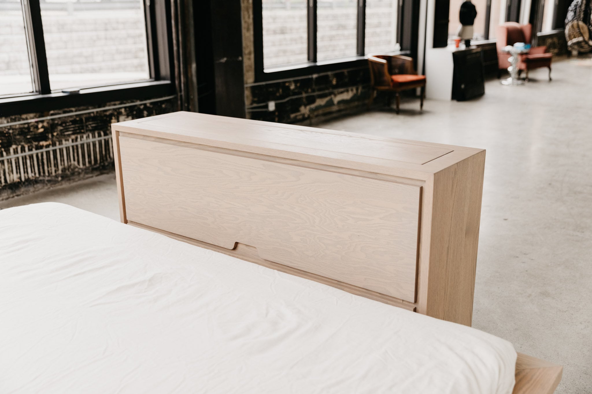 LYRA | Hidden Pop-up TV Cabinet | Light White Oak End of Bed TV Cabinet ...