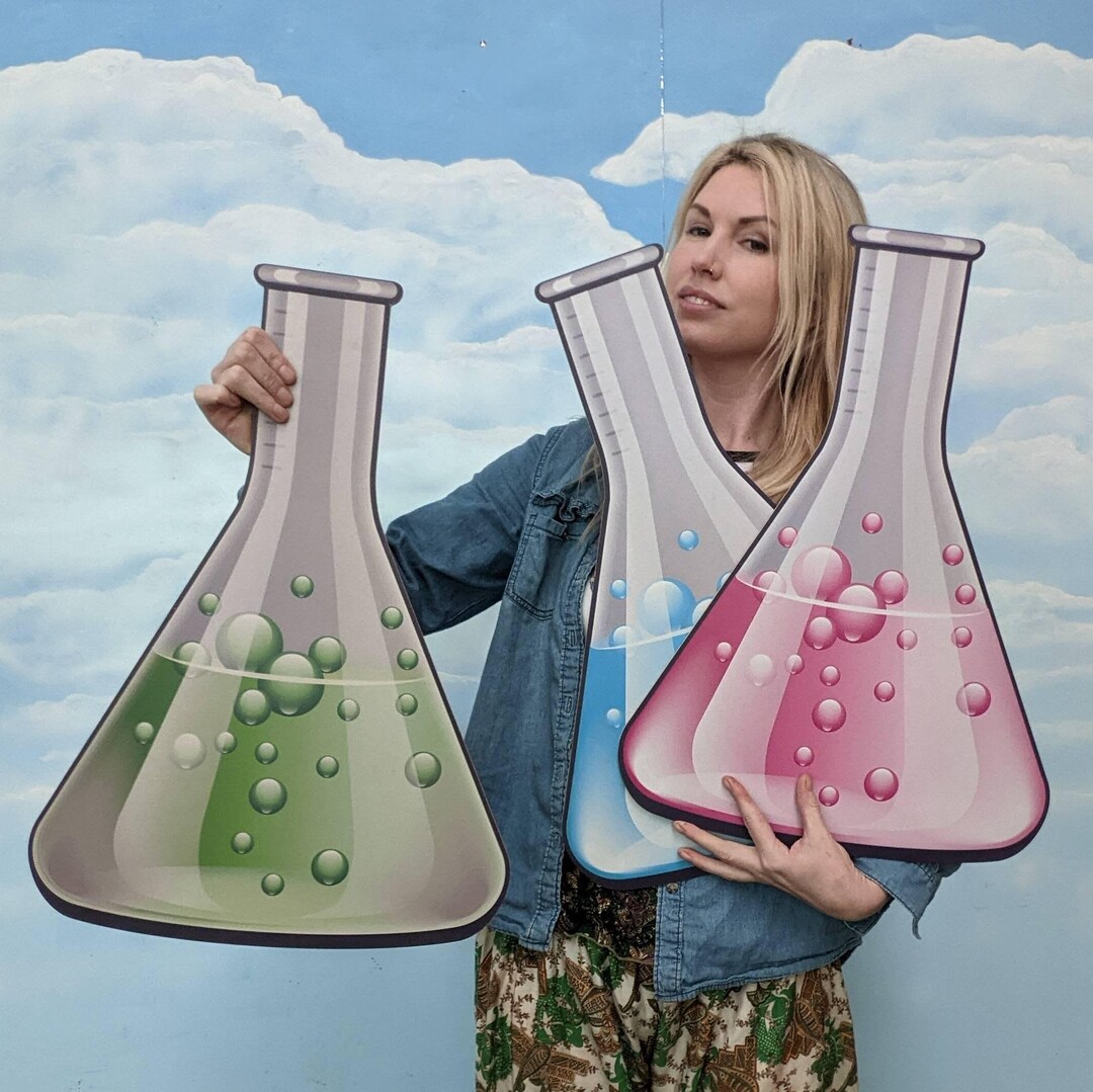 Giant Science Beaker Prop - Etsy