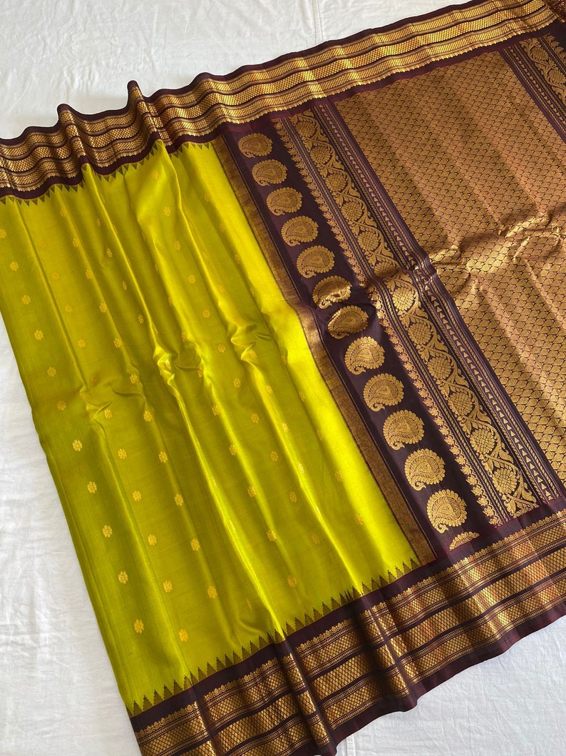 Exclusive Pure Gadwal Silk Saree Pure Handloom Saree With Attractive ...