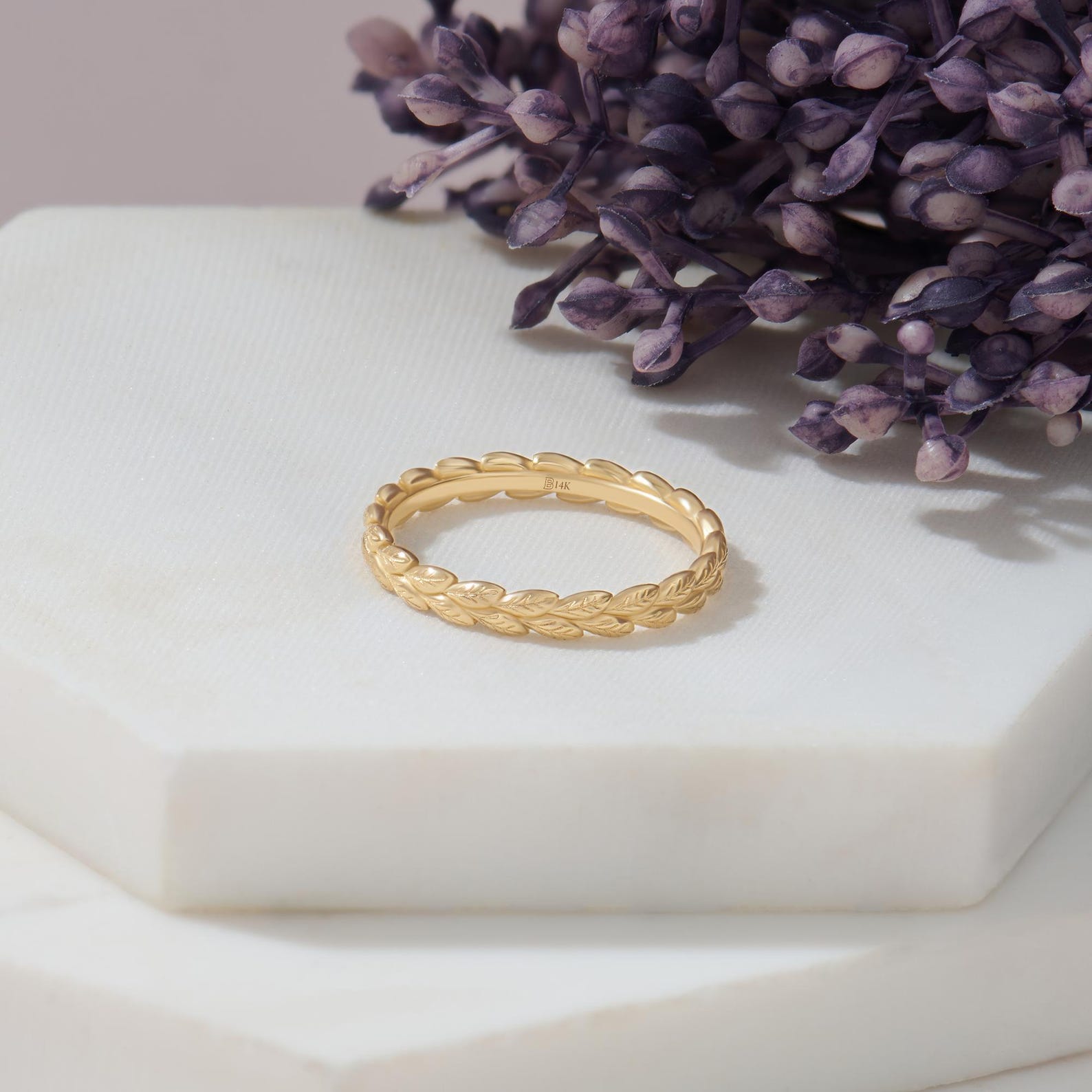 14K Gold Leaf Wedding Band, Dainty Laurel Wreath Ring, Nature Inspired ...