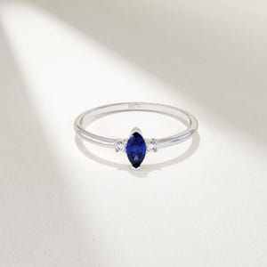 Solid Gold Sapphire Ring, 14k Gold Blue Engagement Ring for Women ...