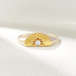 14k Gold Sun Signet Ring, Solid Gold Pinky Ring, Womens Dainty Sunshine ...