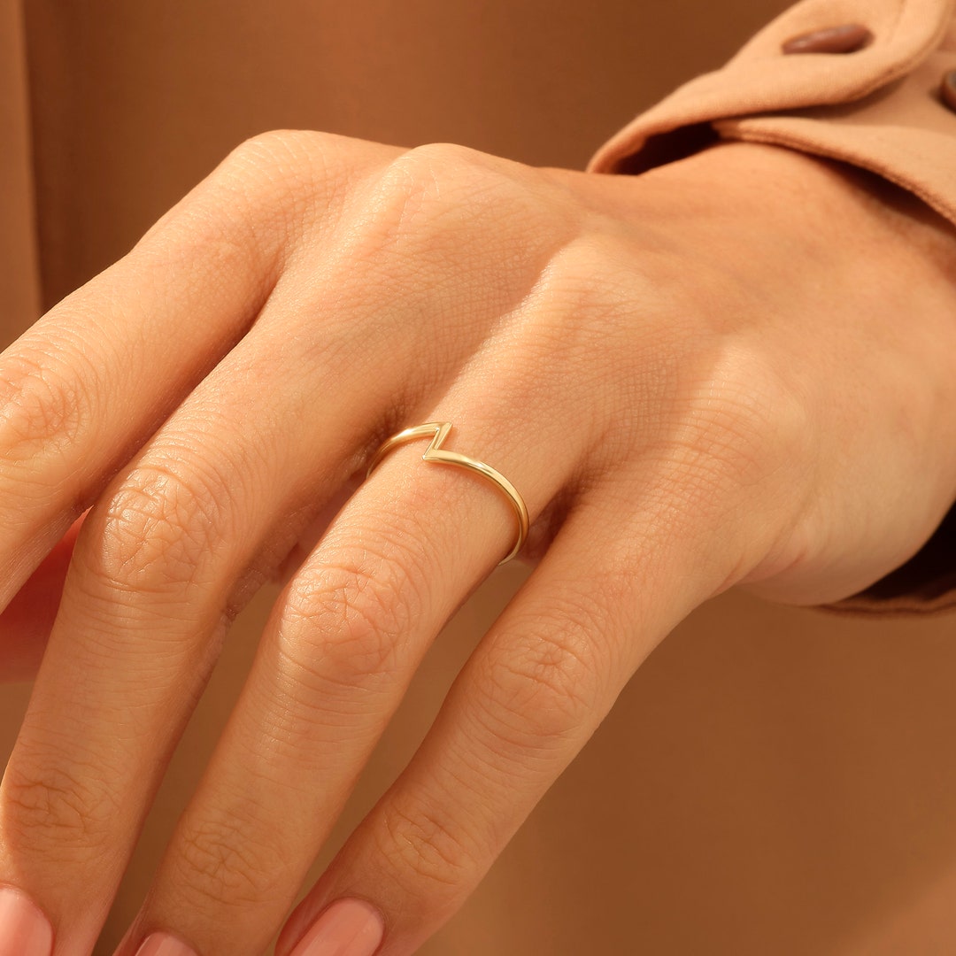 Fashion Ring 14k Solid Gold, Minimalist Thin Lightning Ring, Zig Zag Stackable Pointer Finger ...