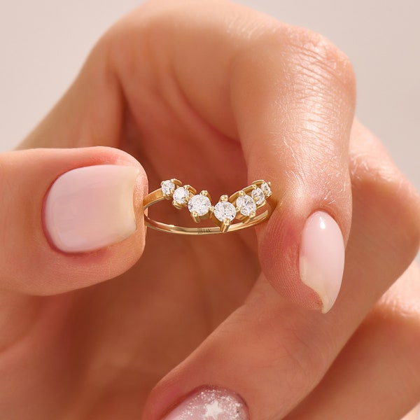 Deep V Ring - Etsy