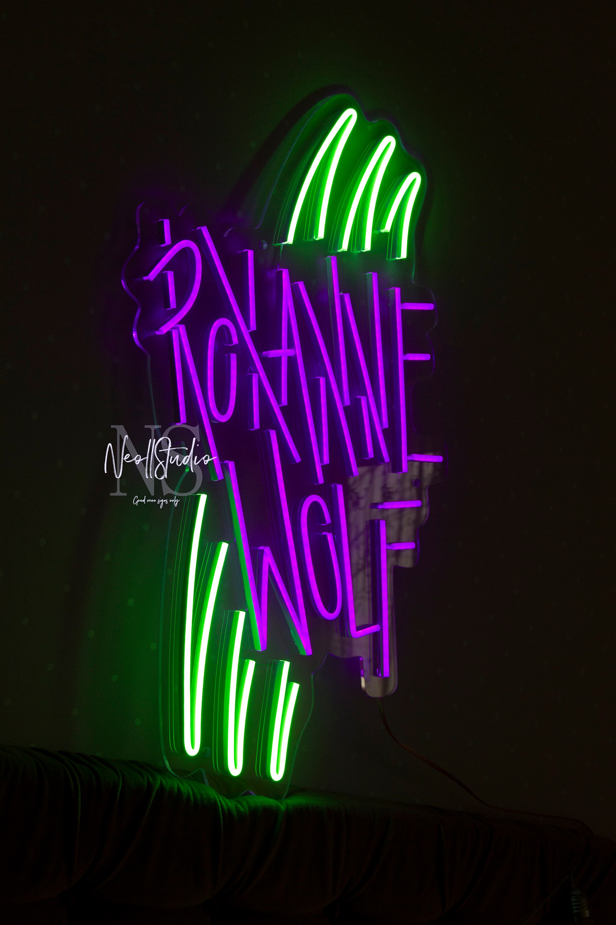 Roxanne Wolf FNAF Security Breach - LED Neon Sign, Custom Neon, Neon ...