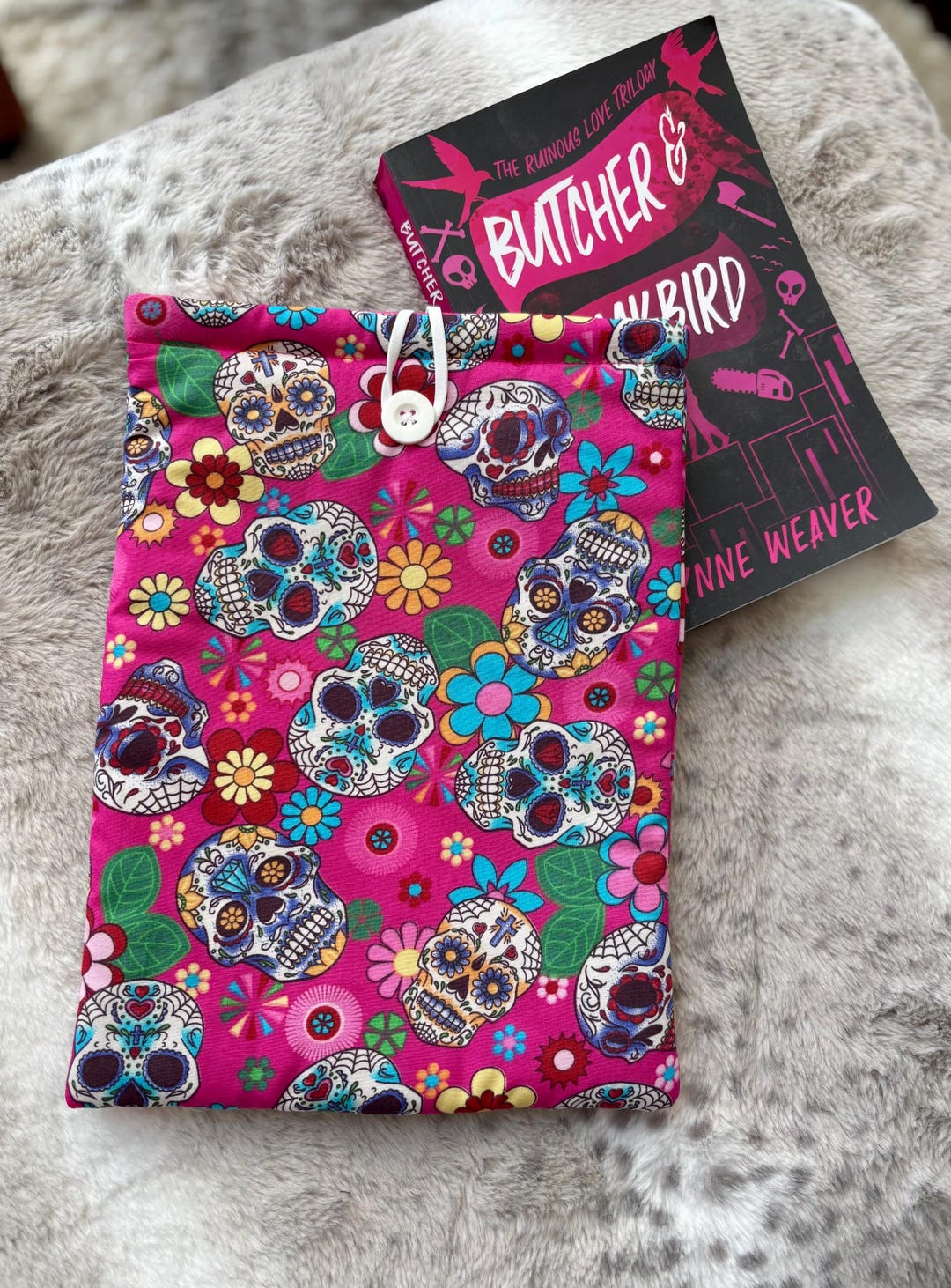 Bright Pink Sugar Skulls Lined and Padded Book Sleeve With Button ...