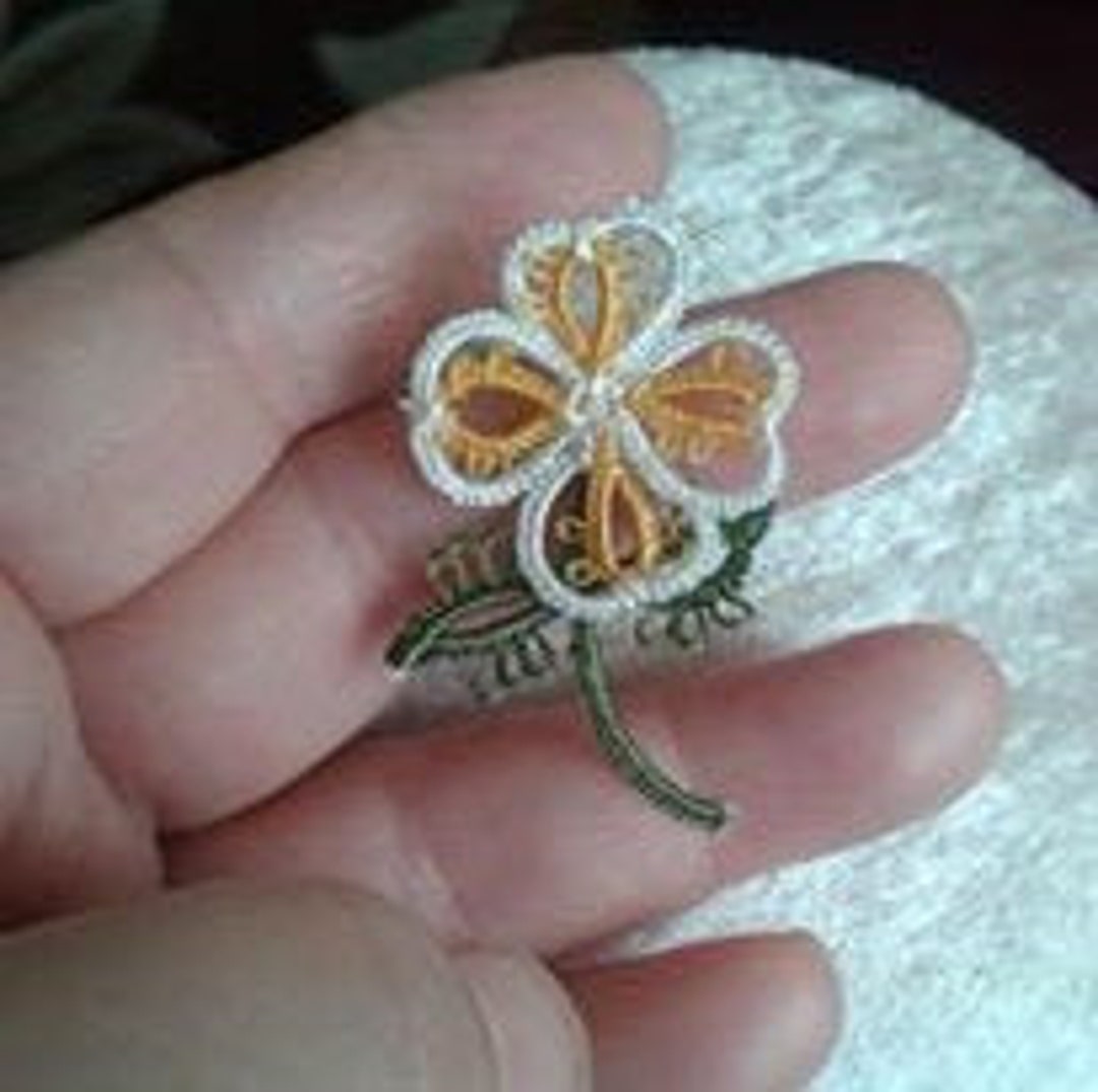 Four- Leaf Clover Pattern (english) - Etsy