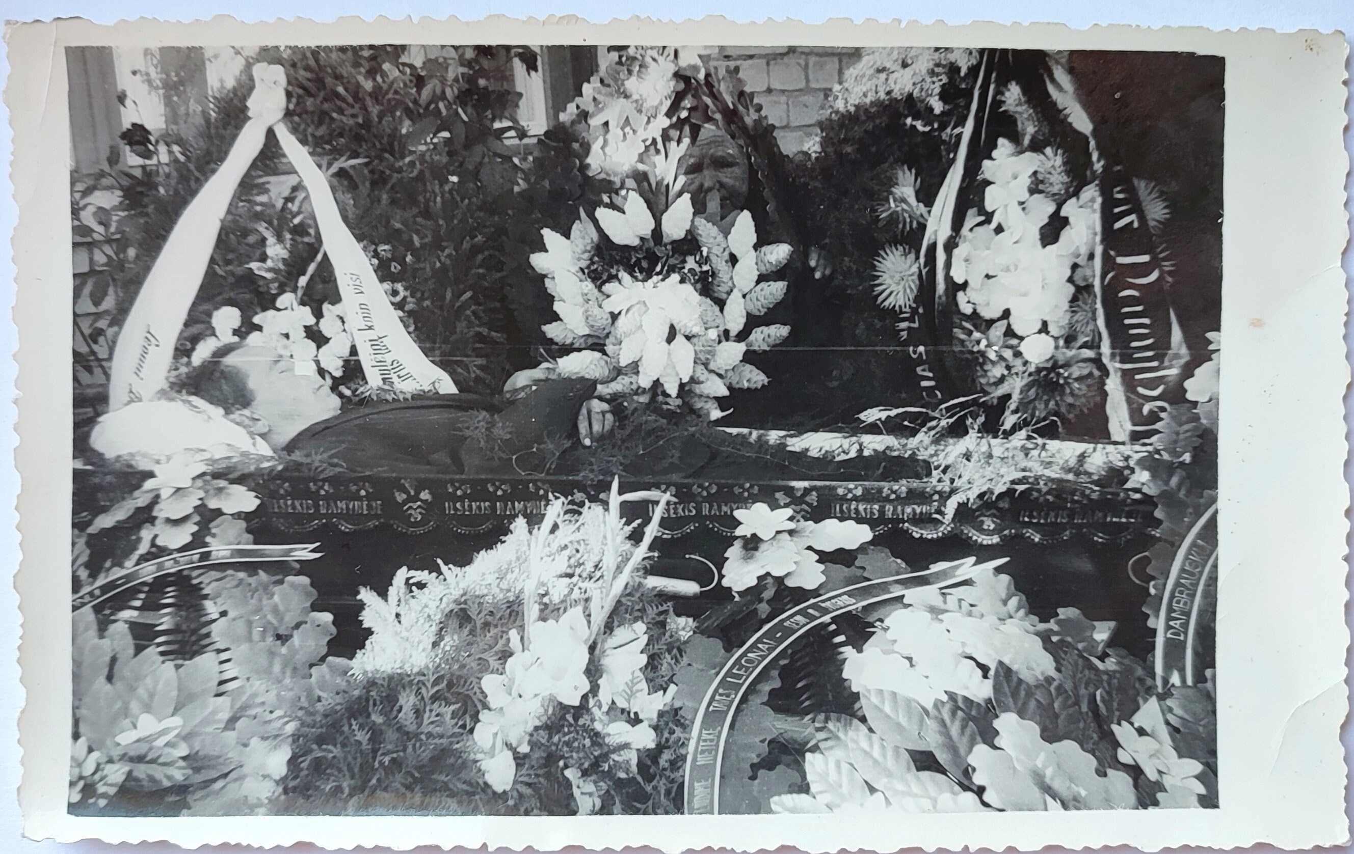 Ghost in Photography Original Vintage Photography Funeral Ceremony Man ...
