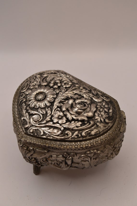 vintage silver trinket box - Gem