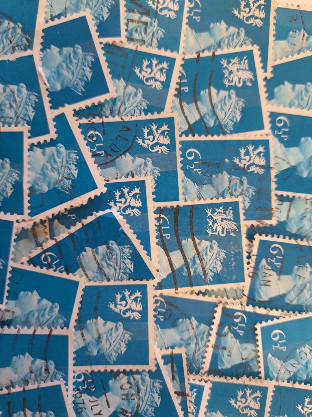 Stamp Art, Blue, Queen Elizabeth II, Machin, Great Britain, Used Stamps ...