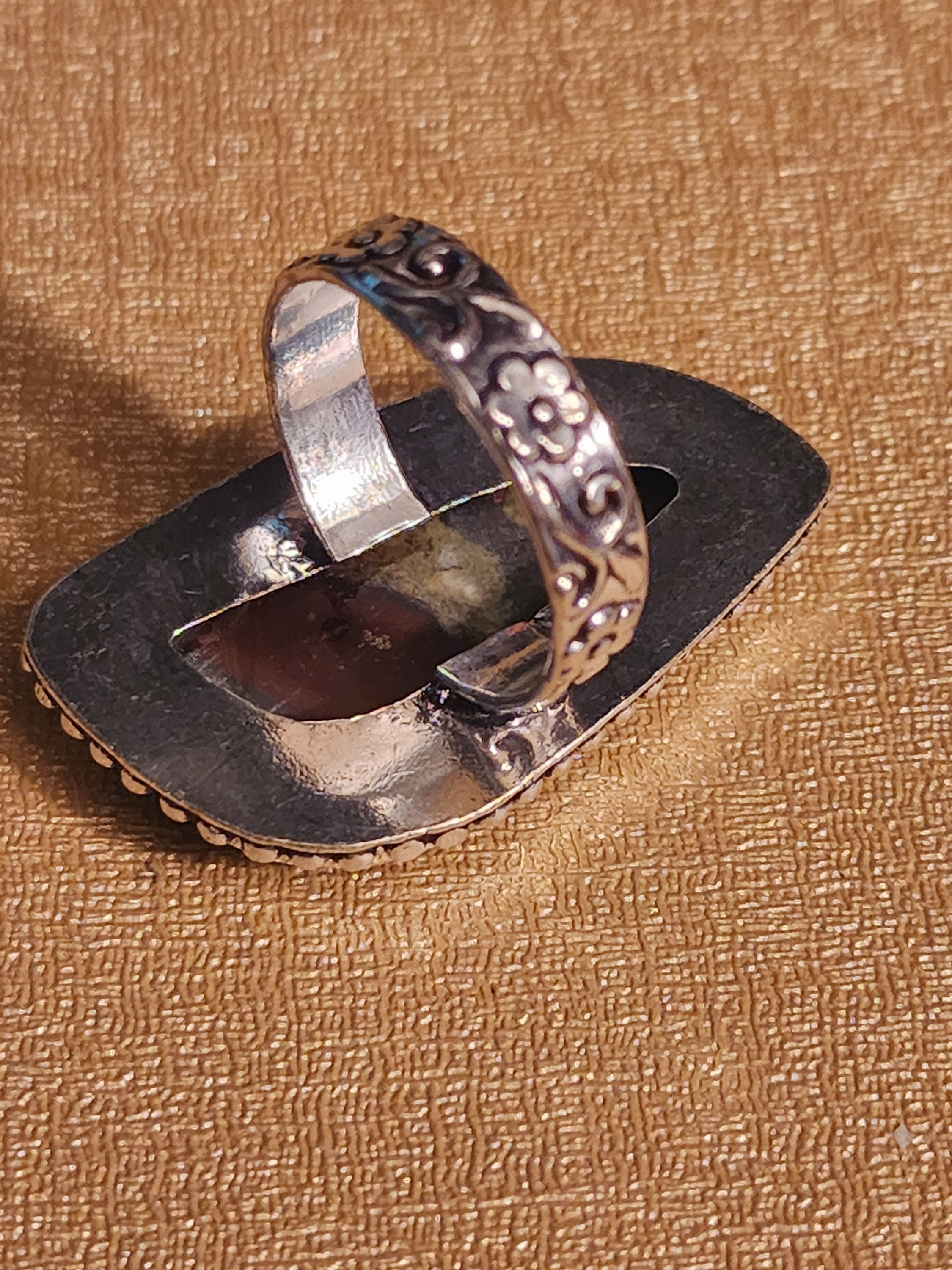 Succubus Queen Spirit Companion, Haunted Ring