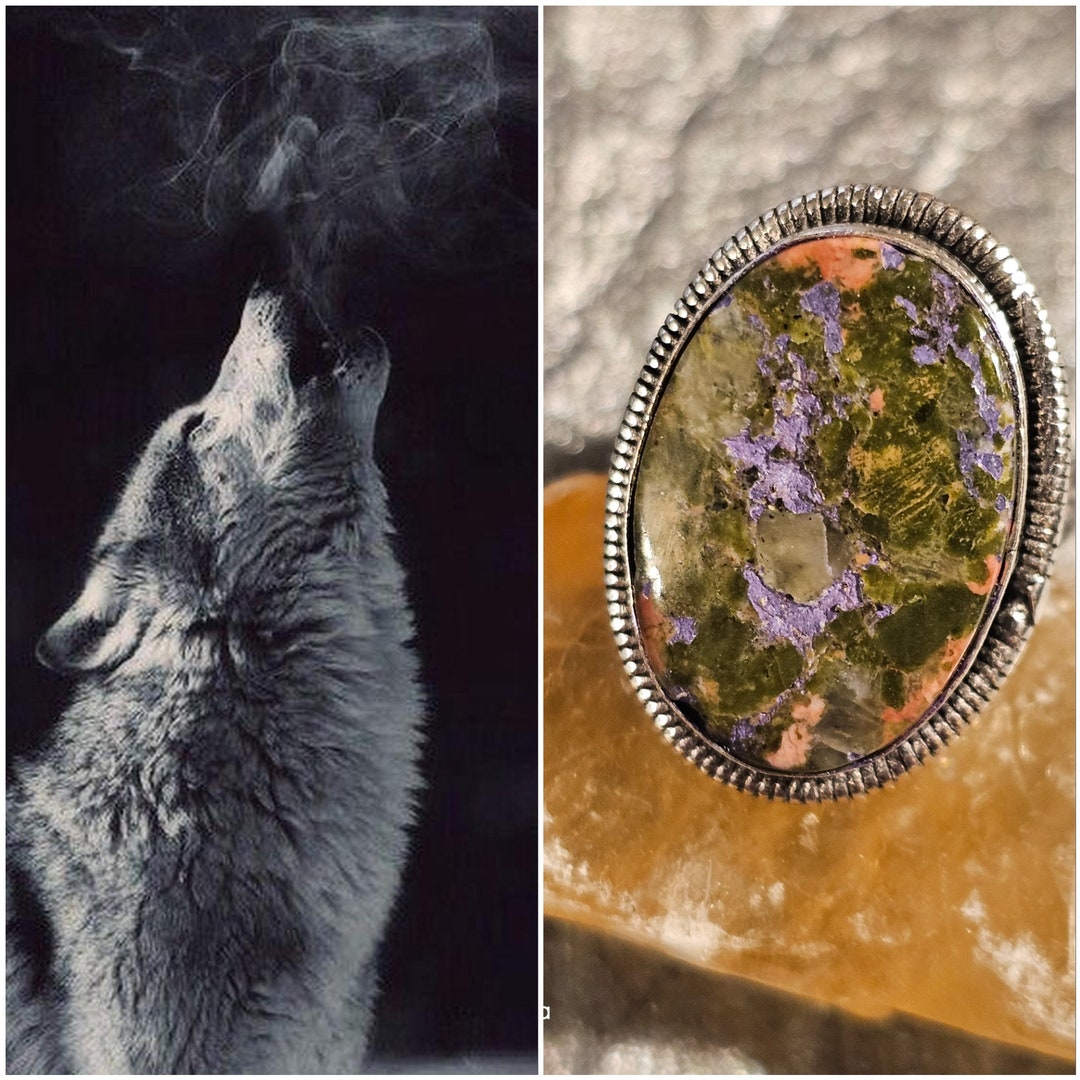 Female Gray Wolf Spirit Companion, Spirit Vessel Ring, Tier 1 - Etsy