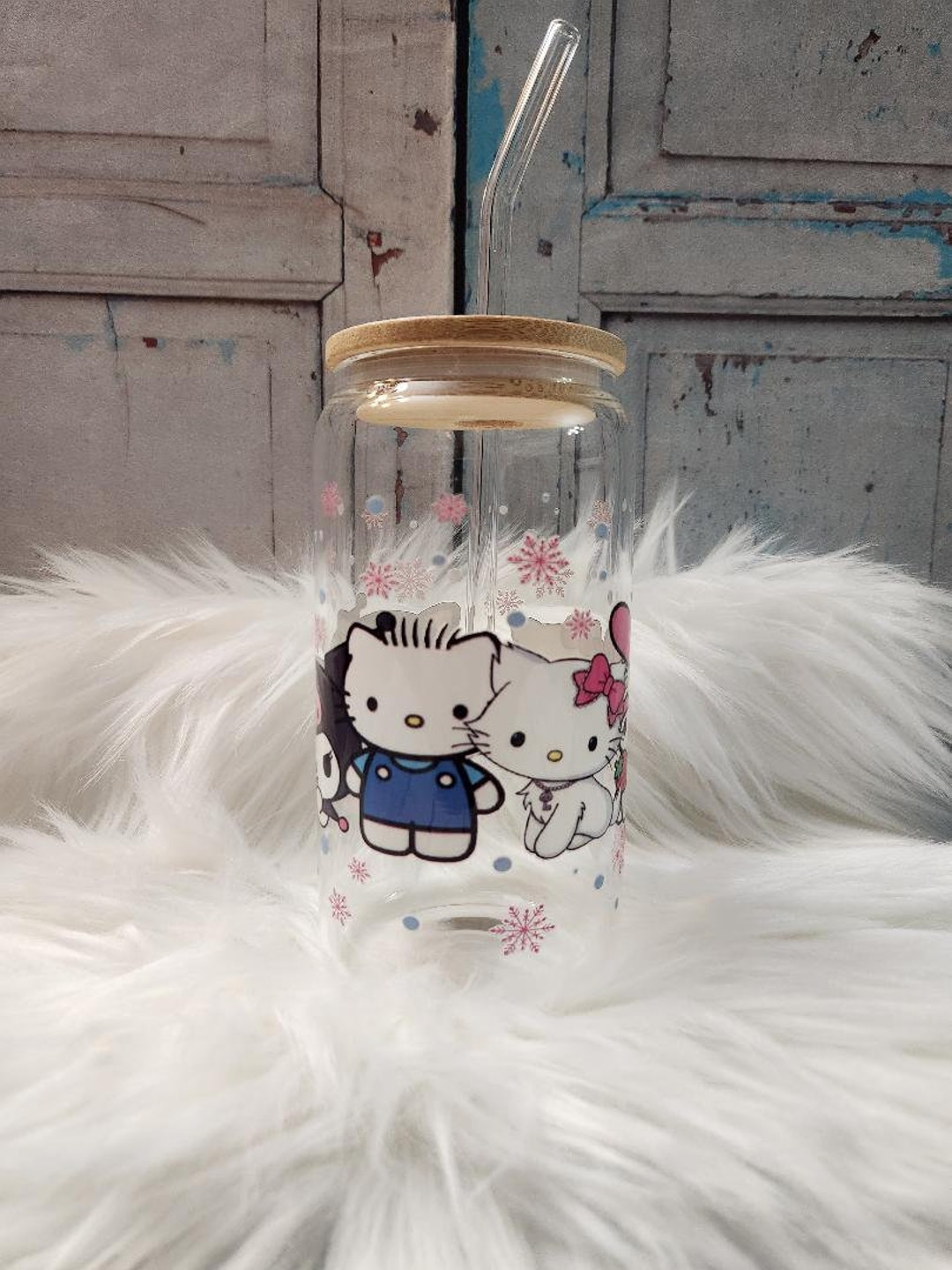 Hello Kitty y sus amigos Copa de vidrio con copos de nieve / Vaso de ...