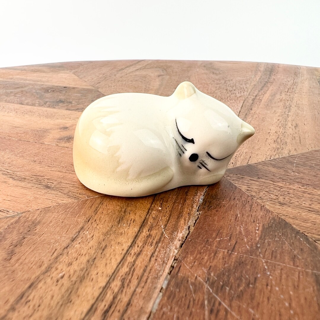 Tiny Sleeping Cat Ceramic Figure Made in England White Tan - Etsy