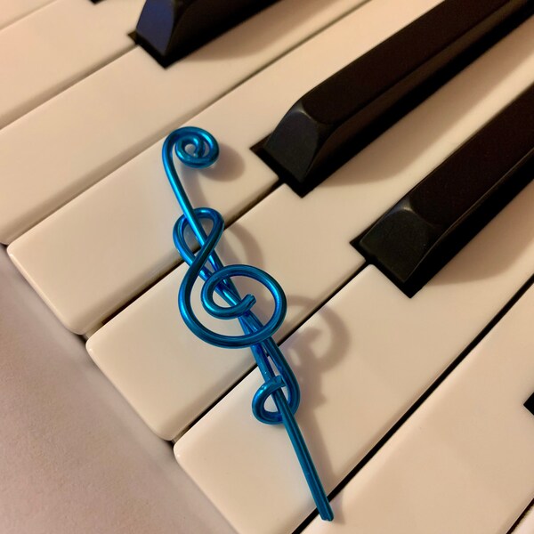 Treble Clef Pin - Etsy