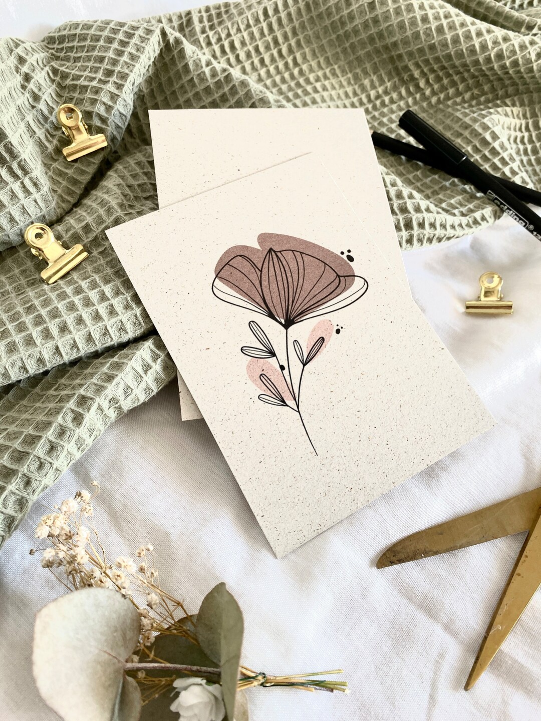 Flower Postcard // Simple, Sustainable Flower Card in Pink - Etsy