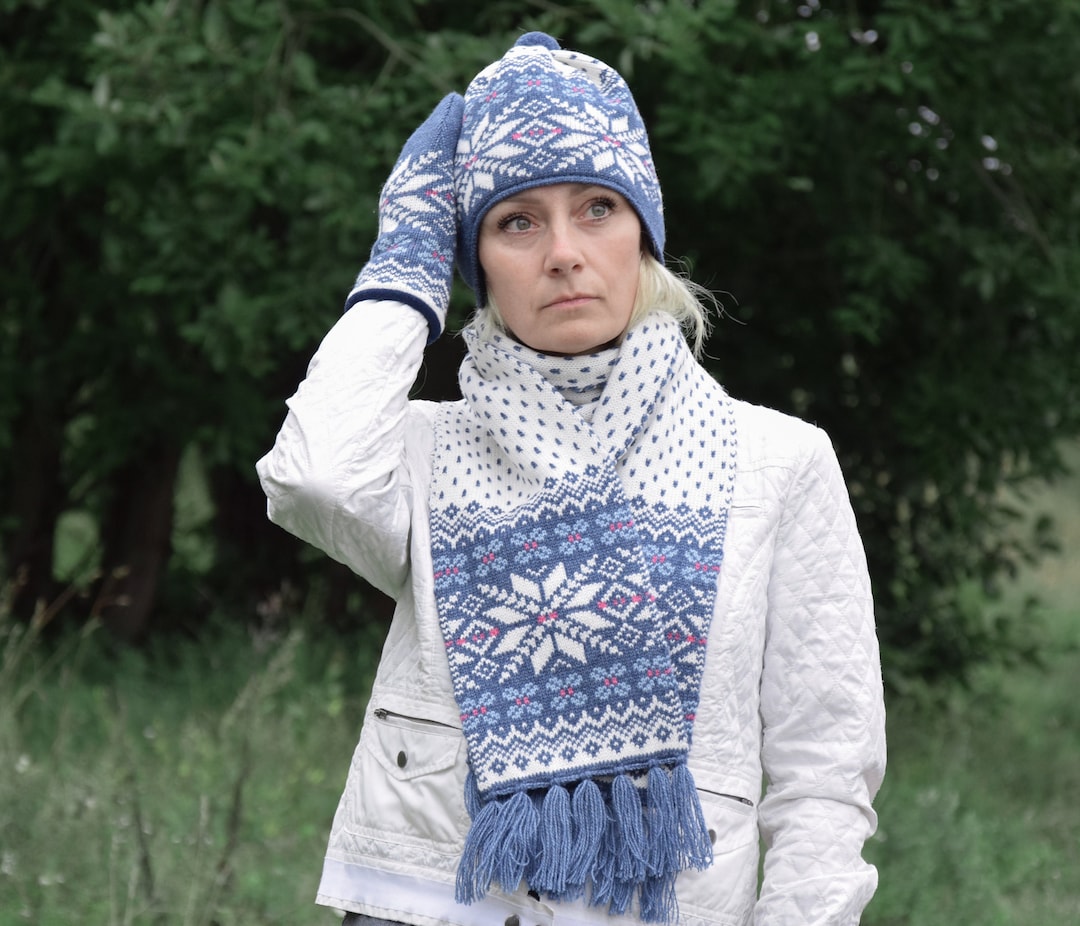 Thick Scandinavian Winter Scarf Blue Nordic Icelandic Woolen Winter Set ...