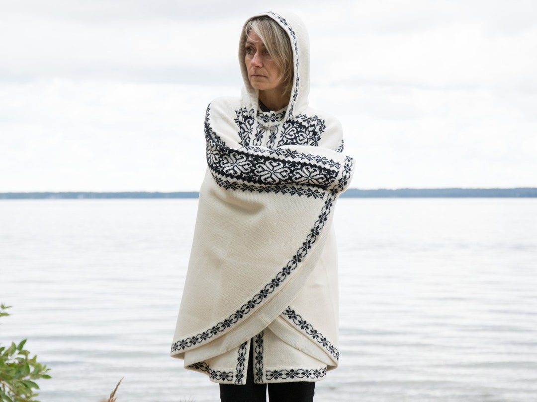 White Woolen Poncho With Fair Isle Flower Pattern Nordic Cape on the ...