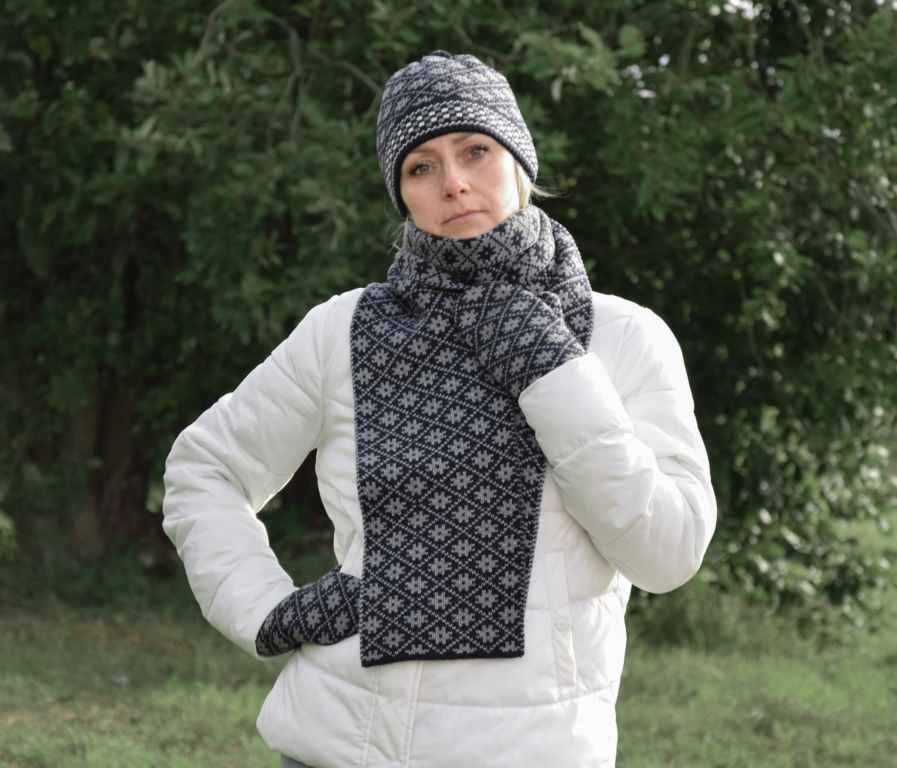 Two Sided Color Scarf Thick Scandinavian Winter Scarf Navy and - Etsy