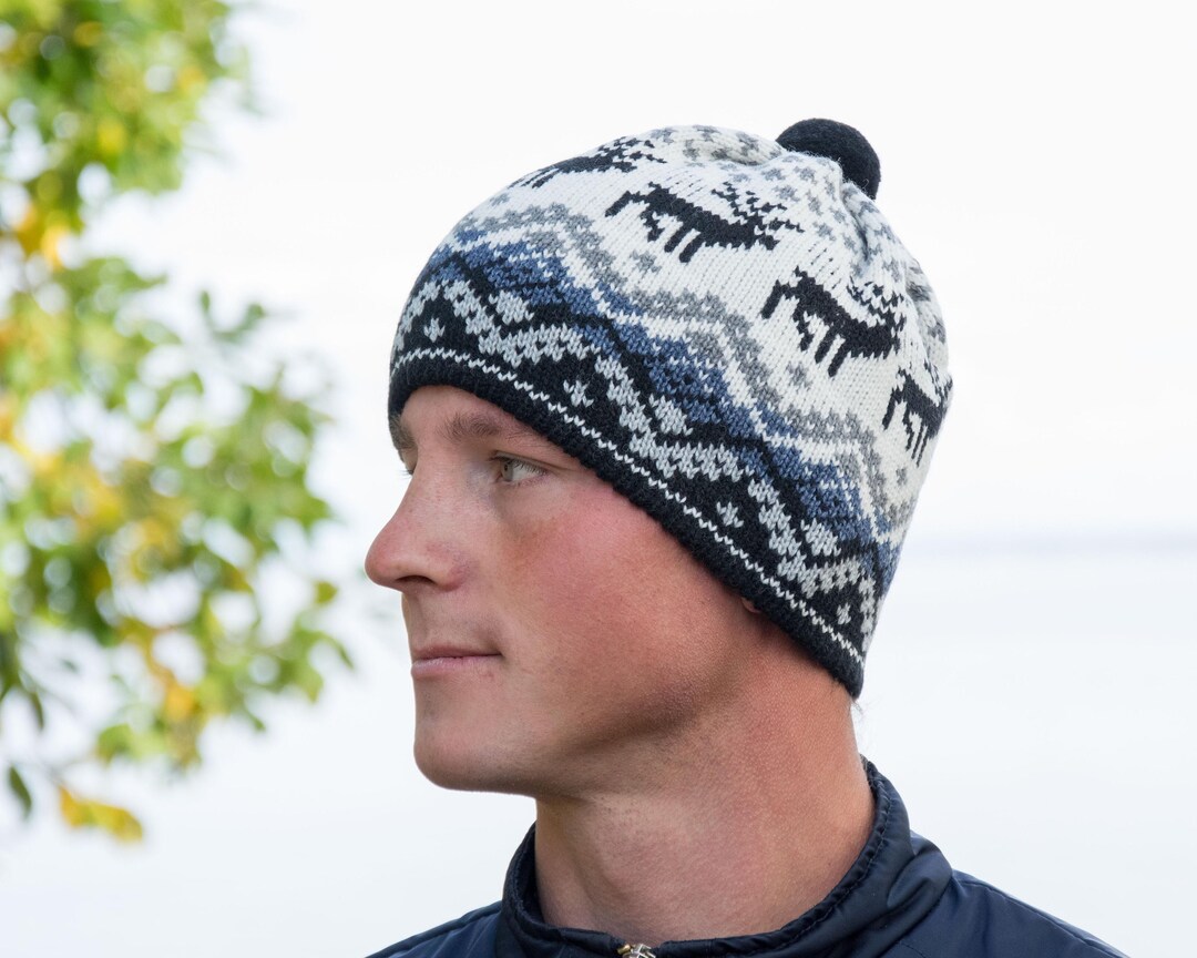 Black & White Traditional Nordic Winter Hat for Men and Women ...