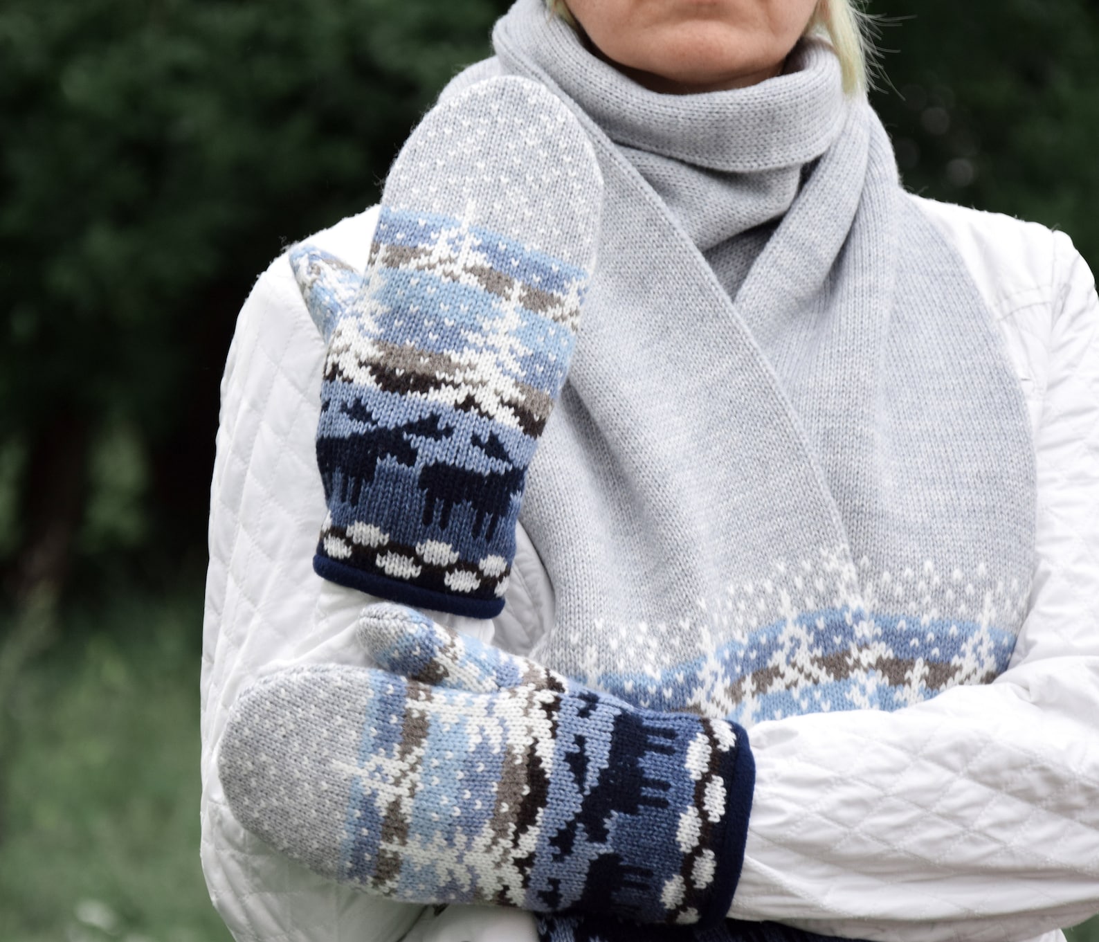 Knitted Nordic Woolen Mittens With White Fair Isle Beautiful Icelandic ...