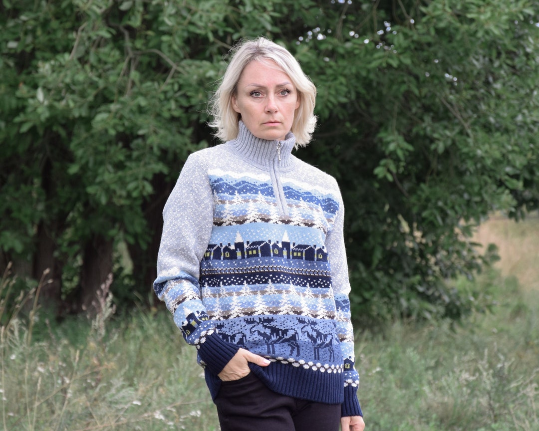 Beautiful Woolen Sweater With Reindeer Nordic Skiing Sweater With High ...