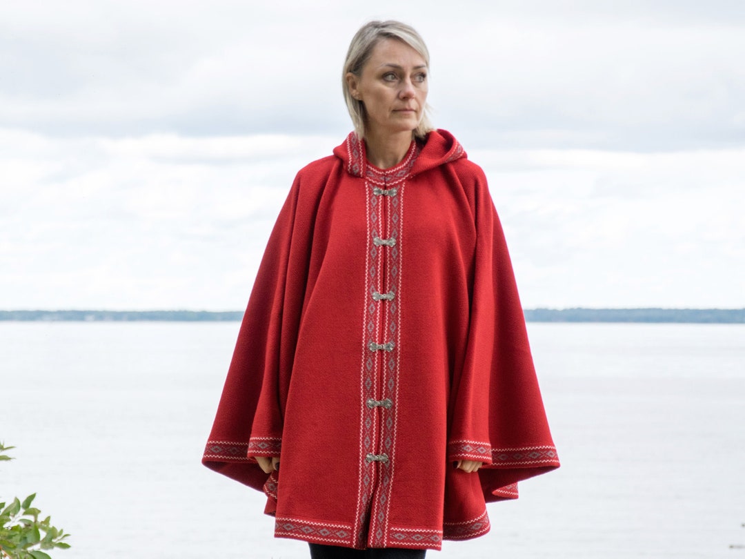 Red Woolen Poncho With Fair Isle Pattern Plain Nordic Icelandic Cape on ...