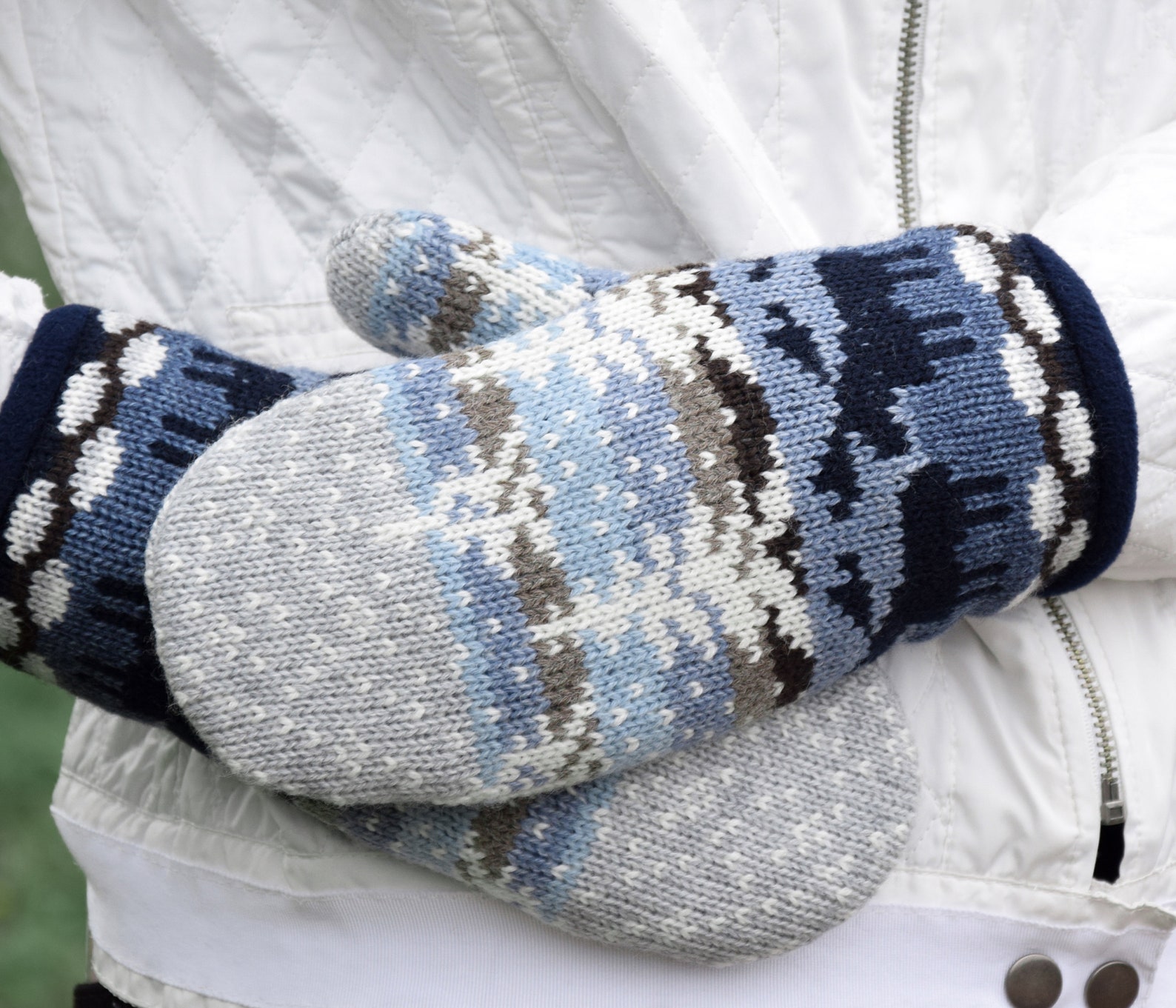 Knitted Nordic Woolen Mittens With White Fair Isle Beautiful Icelandic ...