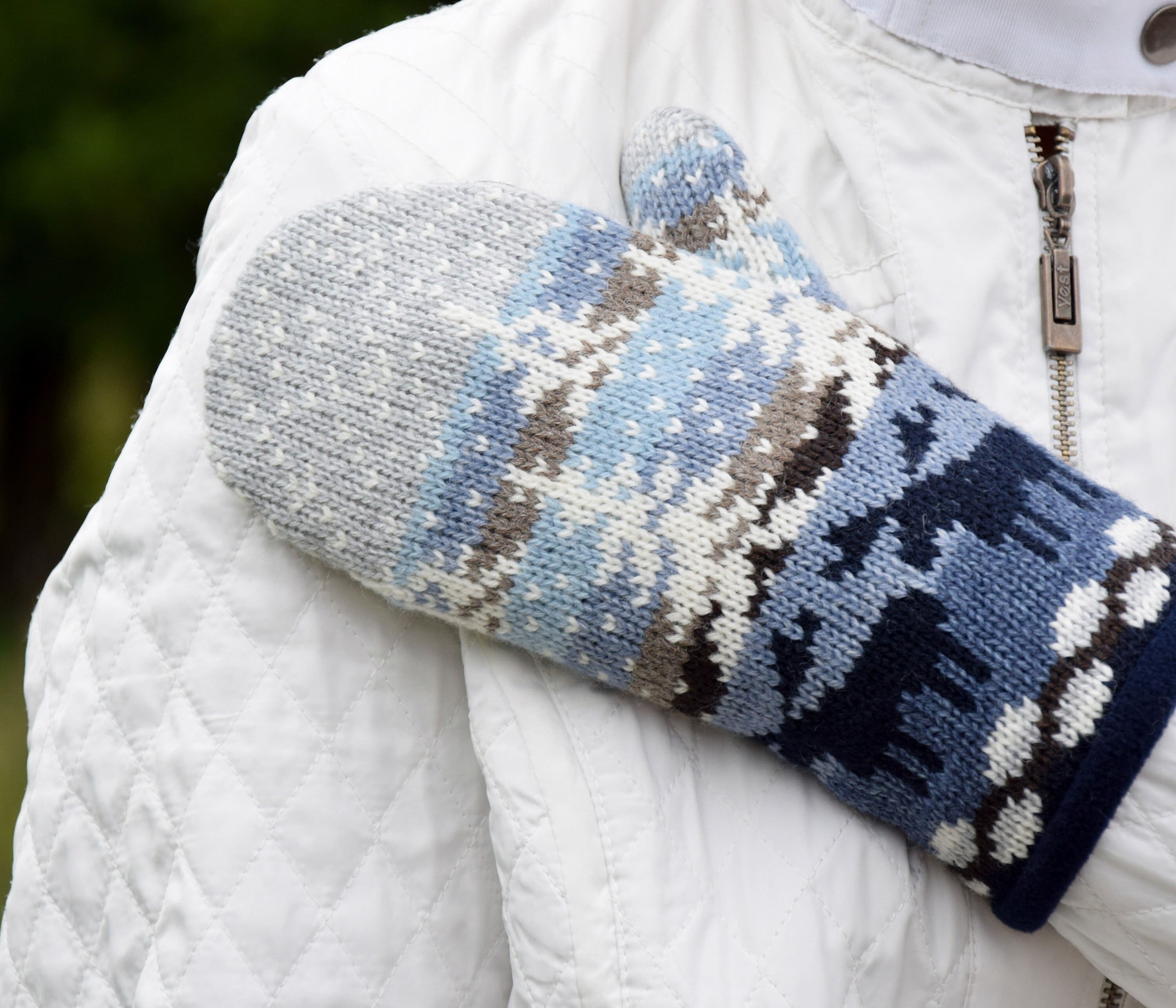 Knitted Nordic Woolen Mittens With White Fair Isle Beautiful Icelandic ...