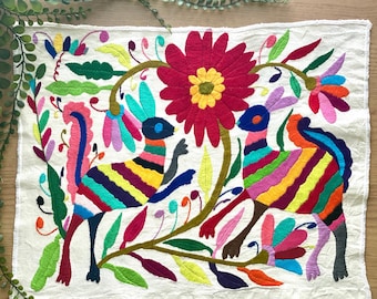 Tenangos Embroidery - Etsy