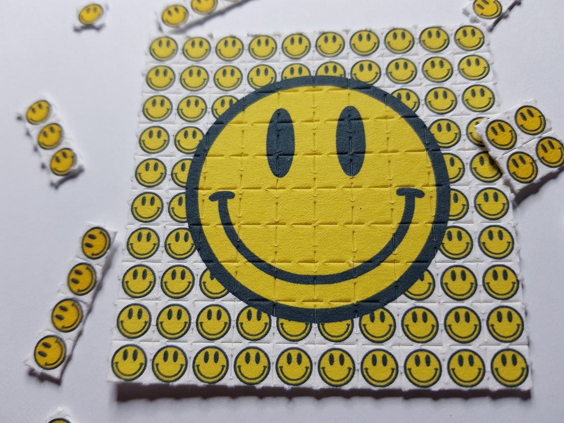 Blotter Art Smiley Face 90's 100 Tab Acid Art Sheet - Etsy