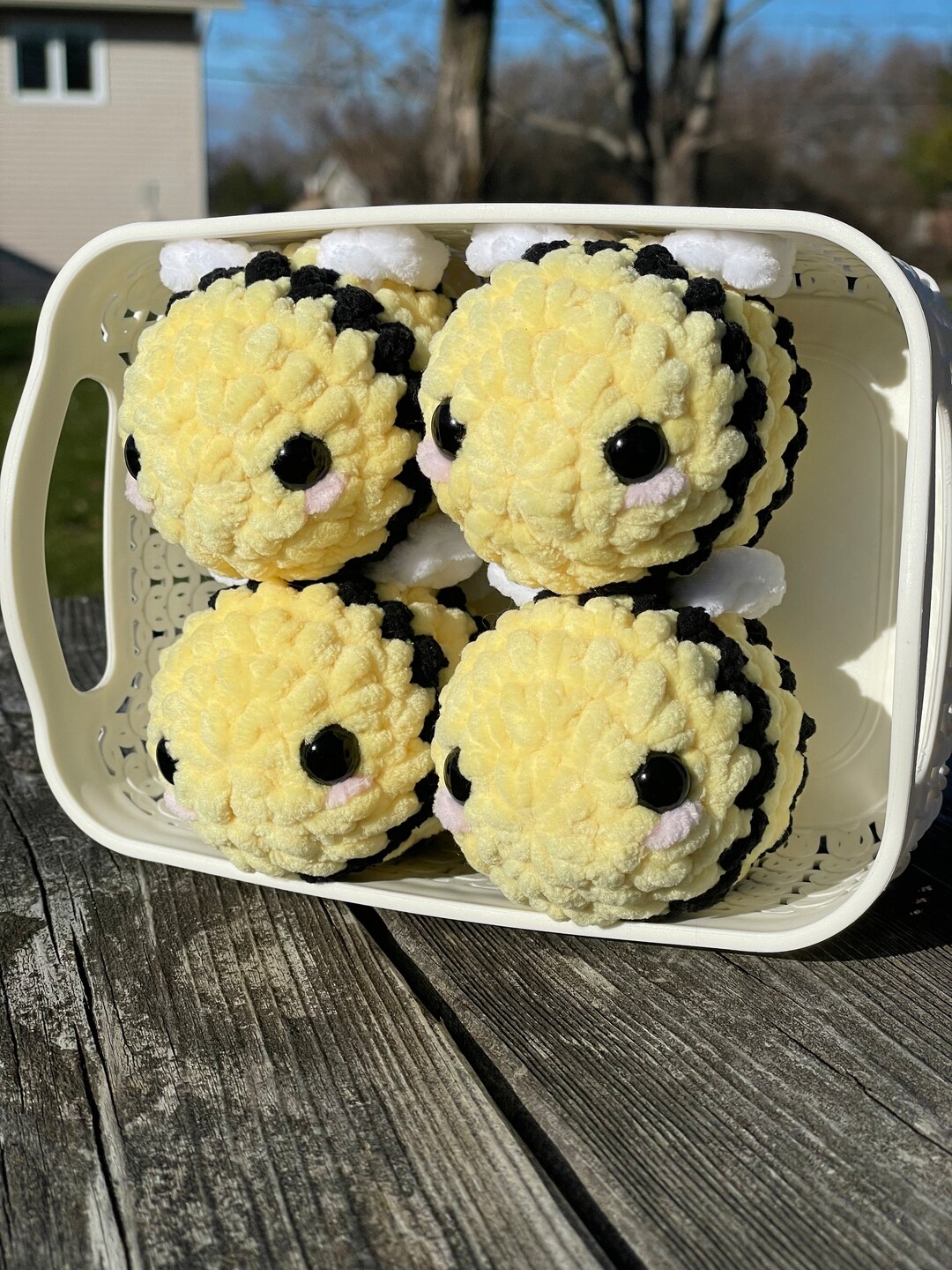 SMALL BEE PLUSHIES | Crochet Yellow Bee Plushies, Crochet Stuffed ...
