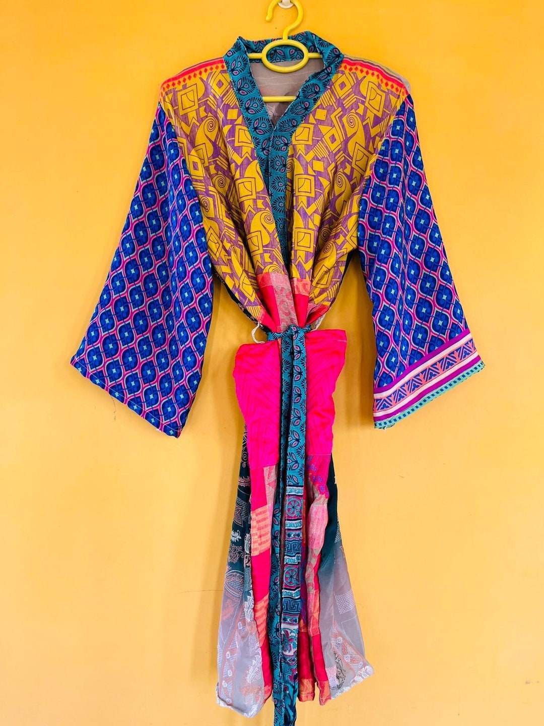 Indian Vintage Silk Red Yellow Blue Sleeves Short Robe Luxury Simple ...
