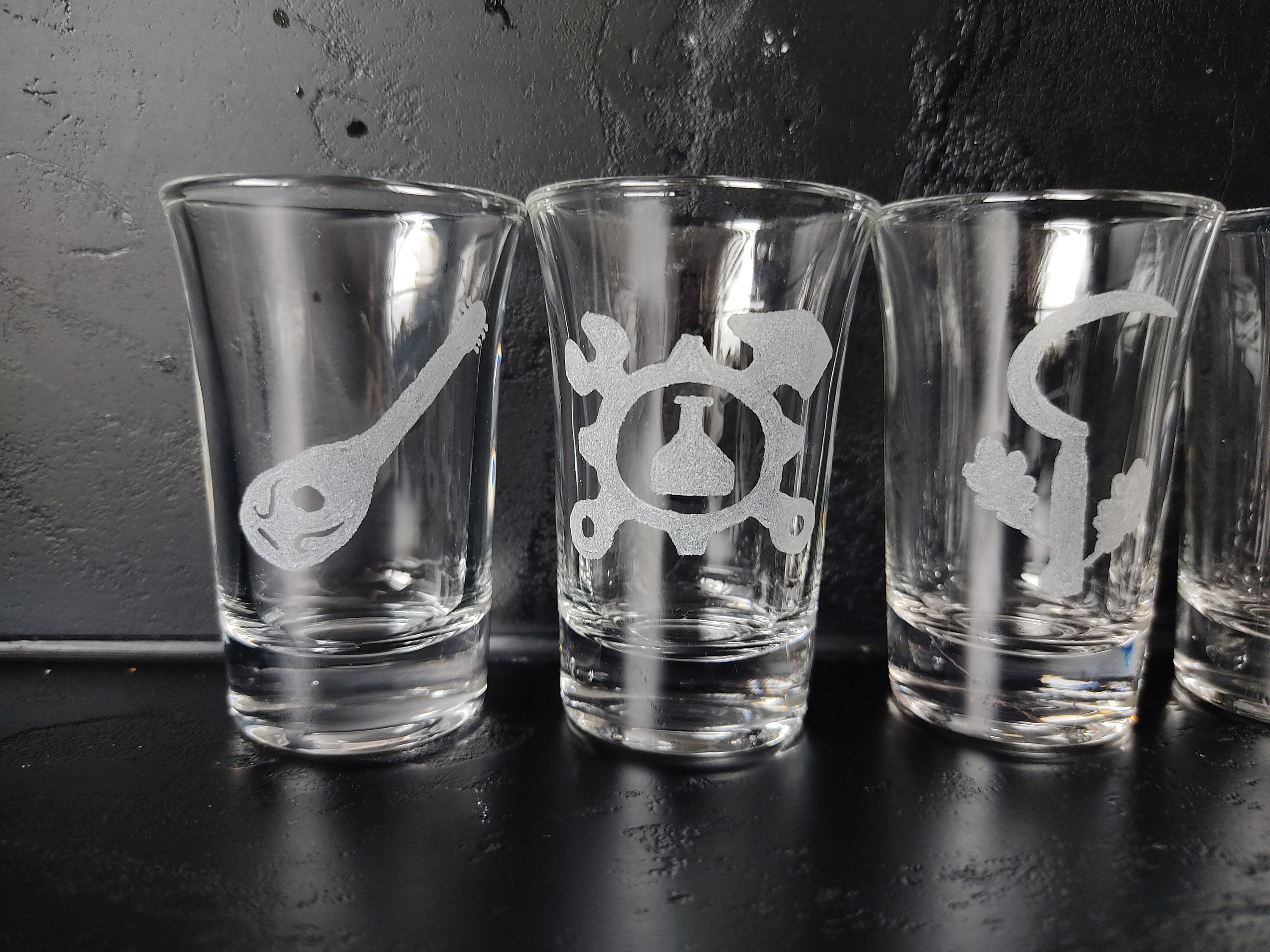 Dungeons & Dragons dnd Classes Engraved Shot Glasses - Etsy