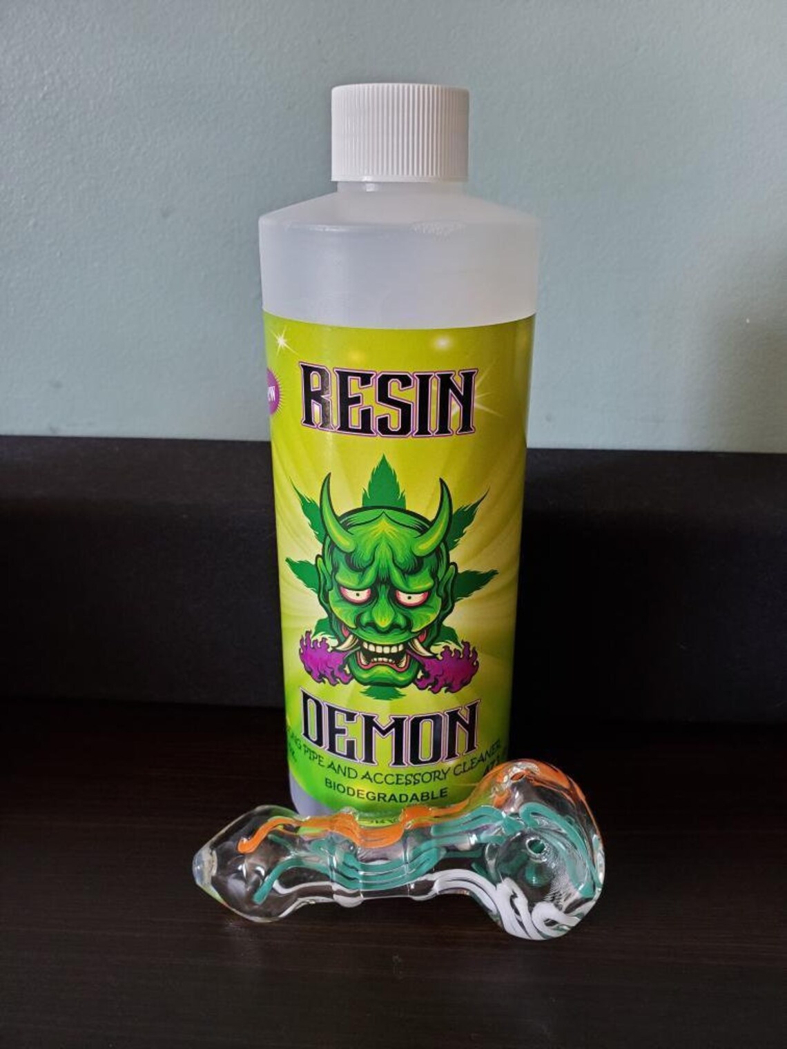 Resin Demon, Bong Cleaner, Glass Cleaner, 2 Pack 16oz Bottles, Cleaner ...