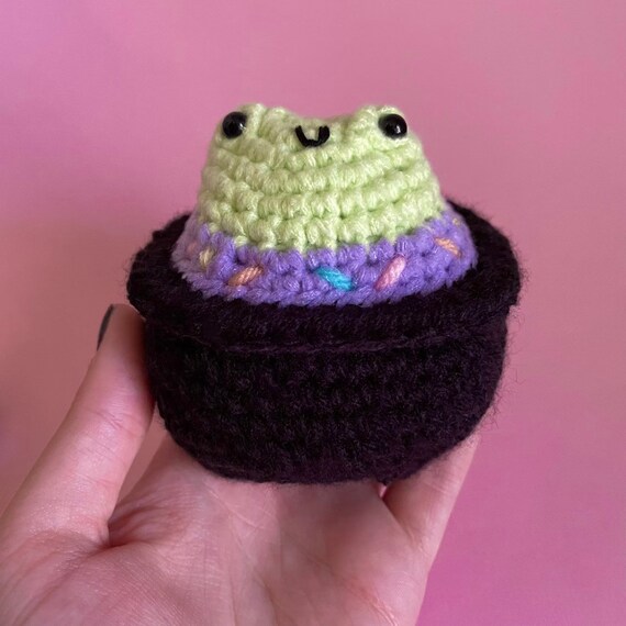Crochet Happy Frog in Witch Cauldron Amigurumi Halloween - Etsy