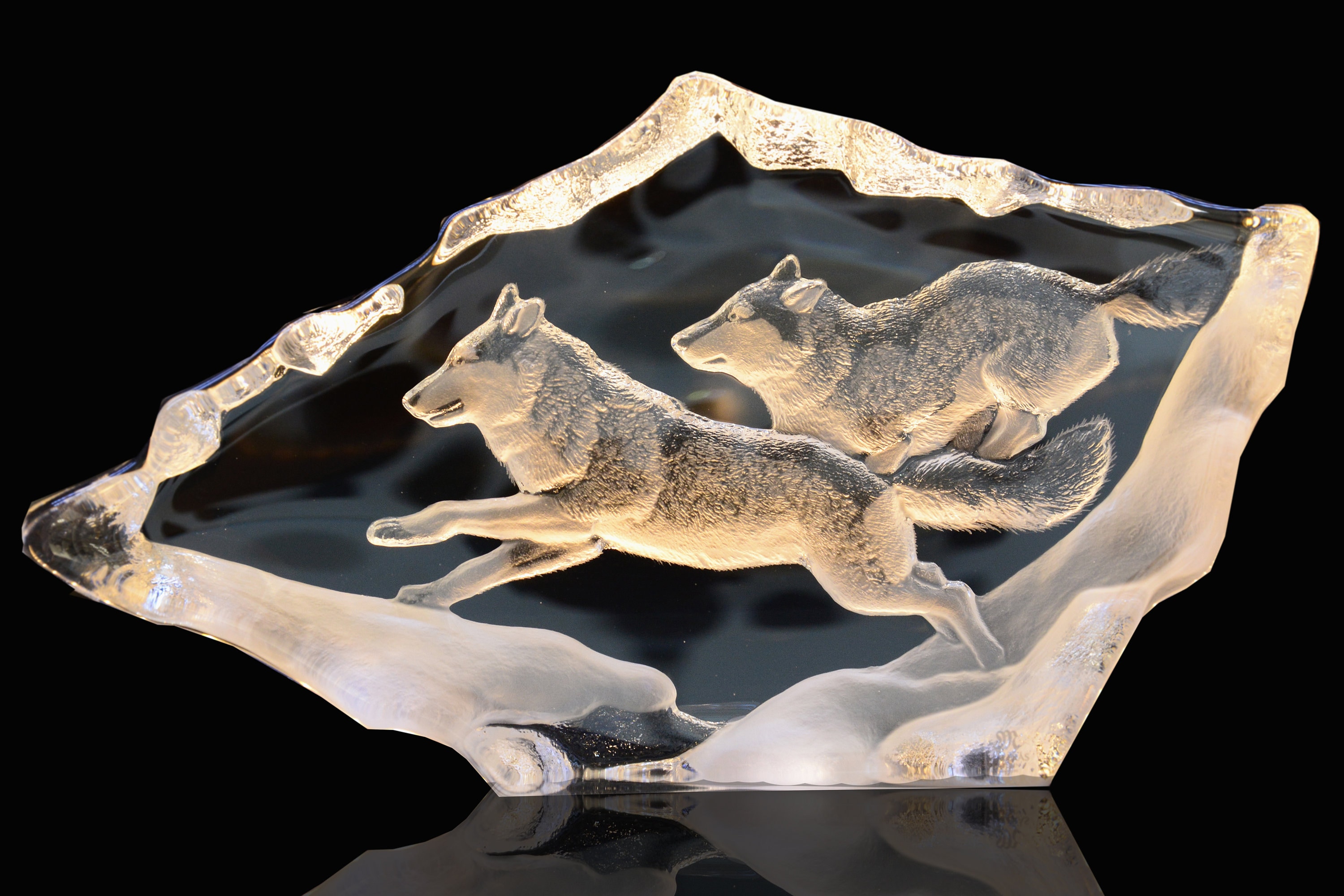 Wolf Crystal Sculpture by Mats Jonasson, Maleras, Sweden - Etsy