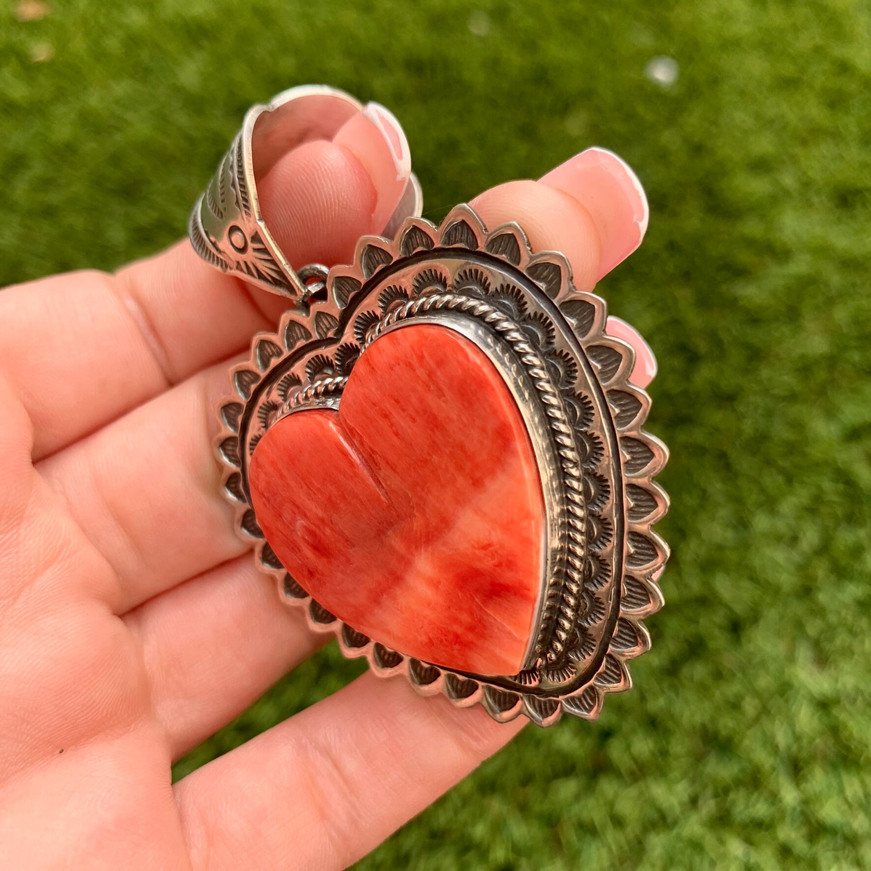 Red Spiny Oyster Shell Sunlight Heart Pendant Handmade by - Etsy