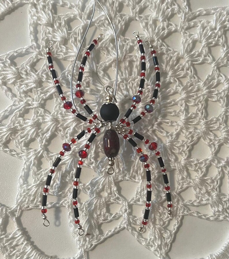 Mini Red & Black Spider Suncatcher - Etsy