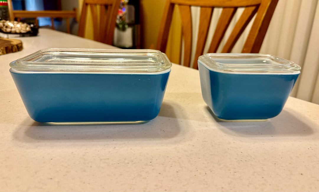 2 Vintage Pyrex Blue Refrigerator Dishs : 0502 and 501 With Matching ...