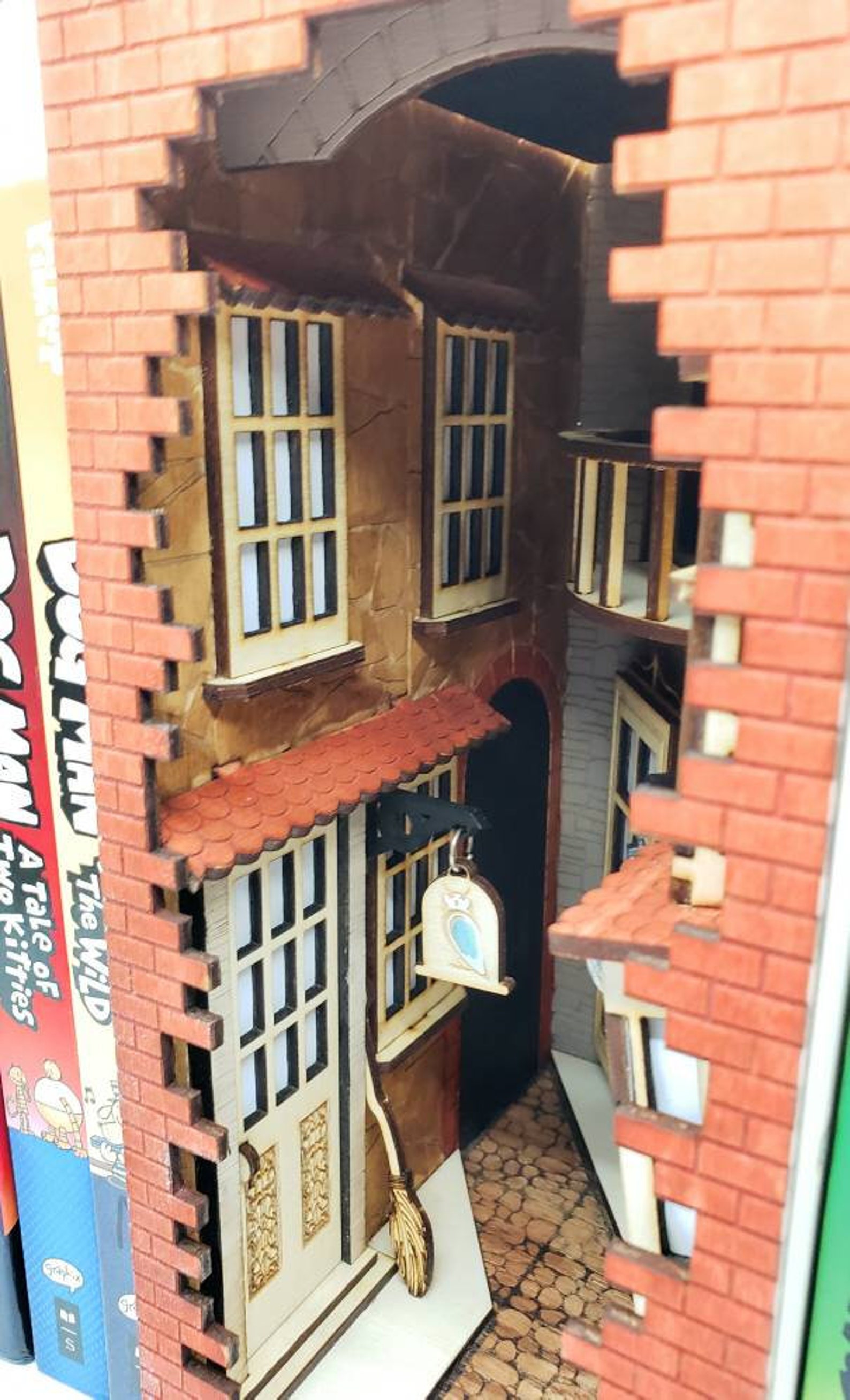 Book Nook Book End Book End Scene Book Nook Alley Scene Christmas Gift ...