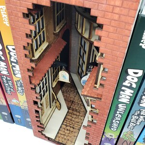 Book Nook - Book End - Book End Scene - Book Nook Alley Scene ...