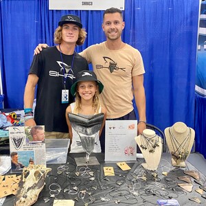 CAMO Lightning 4 Inch Megalodon Shark Tooth Fossil Golden Beach, Real ...