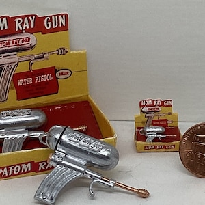 Atom Ray Gun (in 1:9 Scale - for Your Collection!) - Etsy