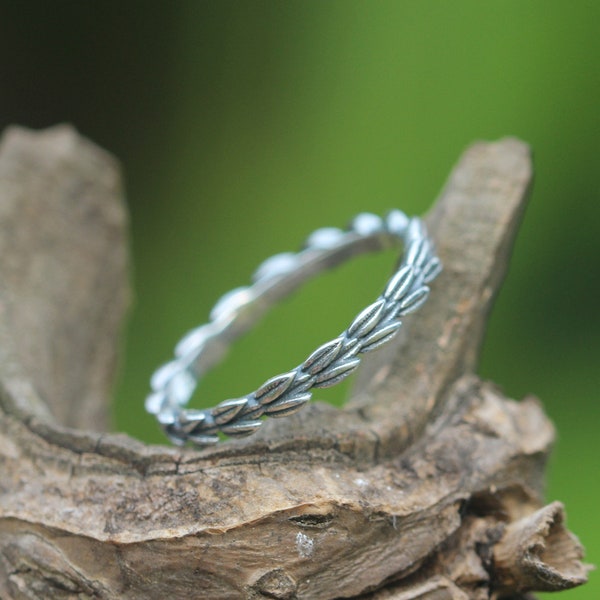 Laurel Leaf Ring - Etsy