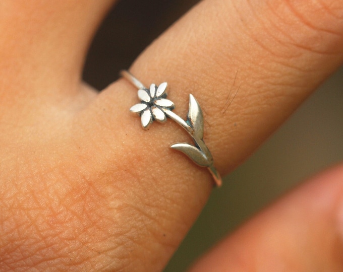 925 Silver Daffodil Ring: March Birth Flower Jewelry - Etsy