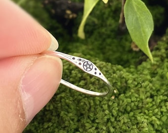 Black Oval Stone/pentagram/star/925 Sterling Silver Ring/gothic/biker/pentagram Ring/rockabilly ...