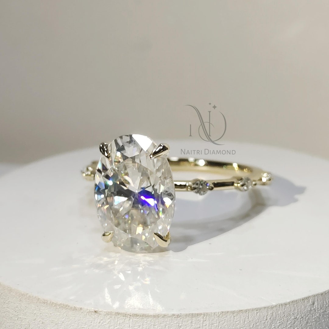 Oval Moissanite Engagement Ring, 14K Gold Bubble Shank Halo Wedding ...